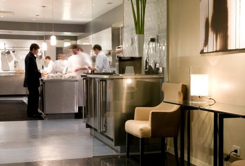 Alinea: A Chicago, IL Restaurant.