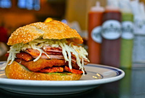 Cemitas Puebla: A Chicago, IL Restaurant.