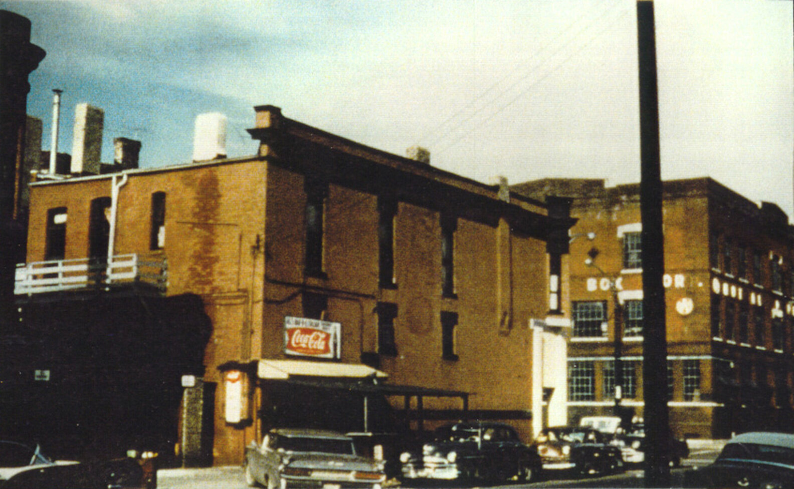 History of Chicago's Iconic Italian Beef Sandwich - Thrillist