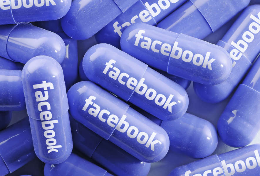 Facebook Addiction: Signs You're Addicted to Social Media - Thrillist