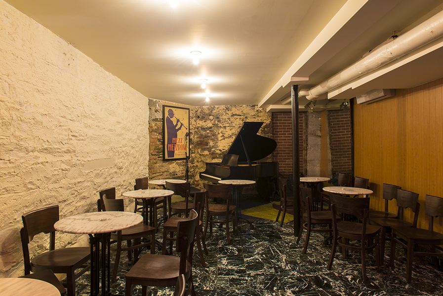 Mezzrow: A Bar in New York, NY - Thrillist