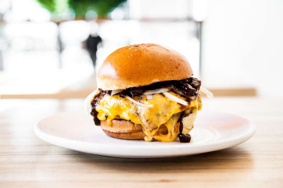 Best Studio City Restaurants: The 9 Coolest Places to Eat - Thrillist