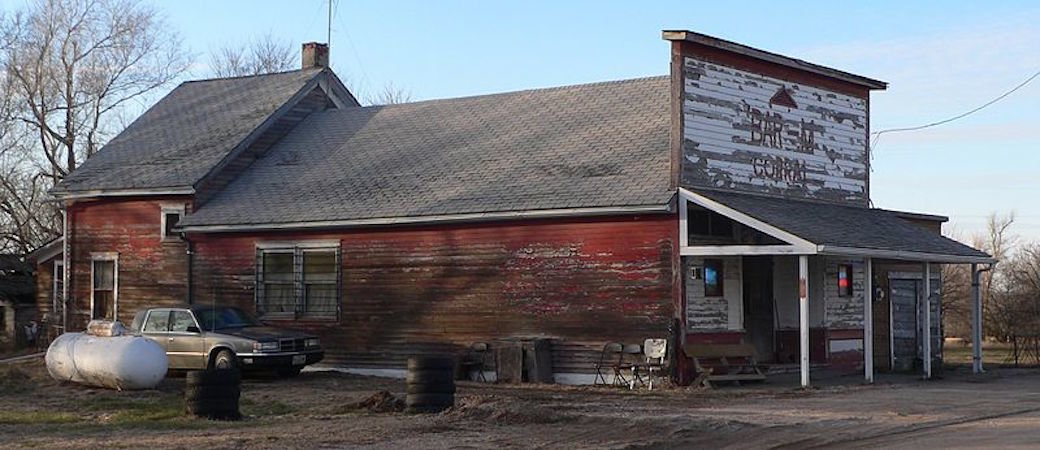 Loma Tavern: A Nation, NE Bar.