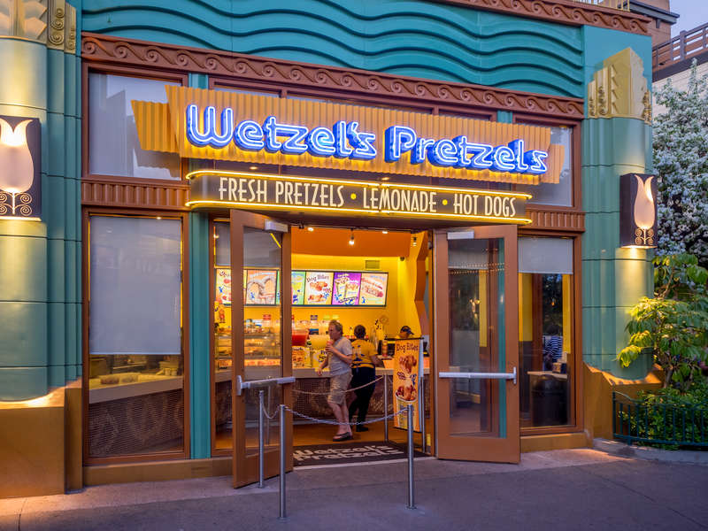 Wetzel's Pretzels Free Pretzels - Thrillist