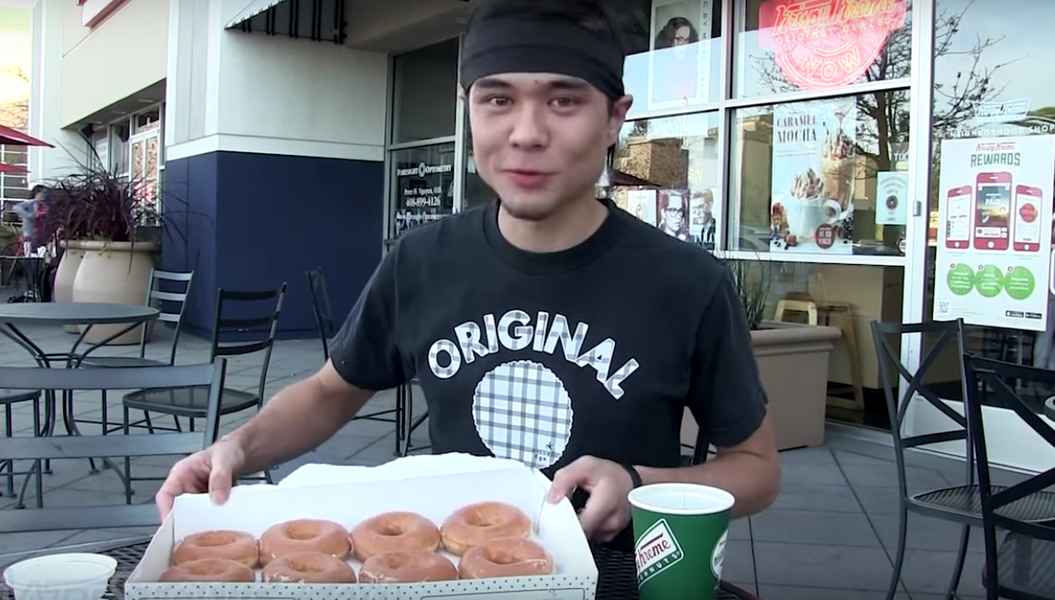 Competitive Eater Matt Stonie Eats Krispy Kreme Donuts in 34 Seconds ...