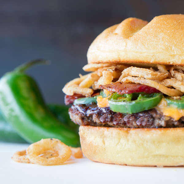 Smashburger Spicy Cowboy Burger Video - Thrillist