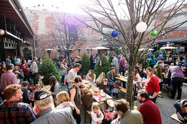 Philadelphia Beer Gardens - Thrillist