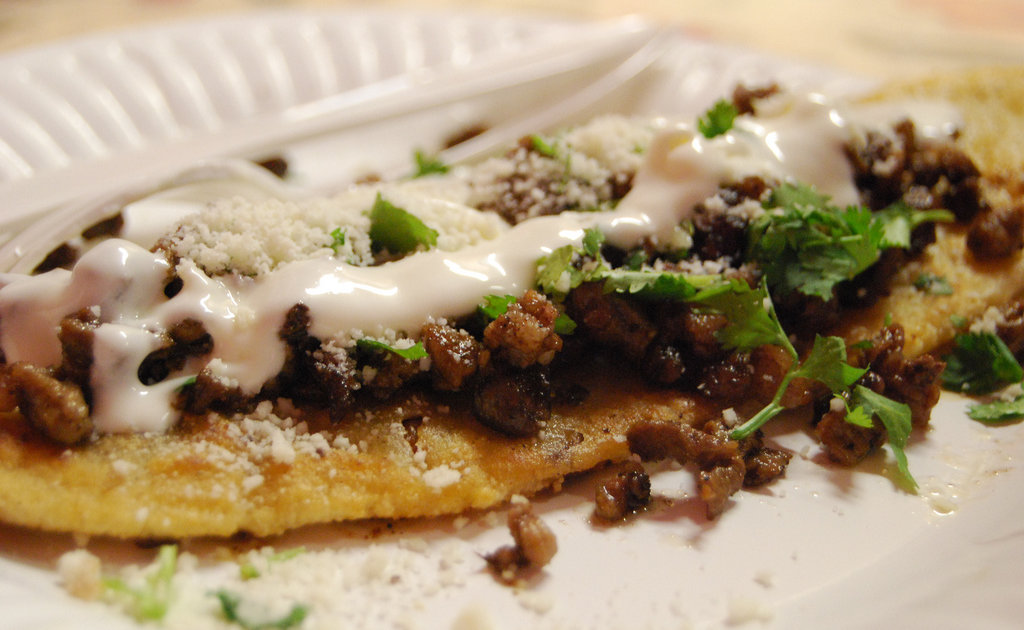 Huaraches Doña Chio: A Chicago, IL Restaurant.