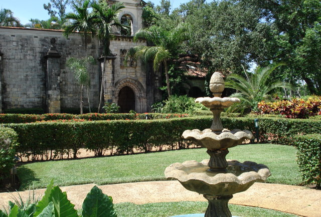 Historic Miami Landmarks That Somehow Still Exist - Old Miami Architecture