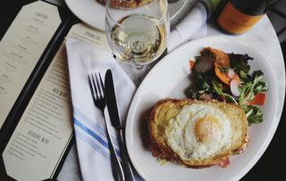 Round Robin & Scotch Bar: A Washington DC Bar.