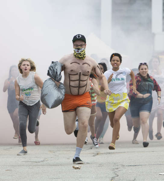 Neighbors 2 Movie Review: Is Seth Rogen & Zac Efron's Sequel Good ...