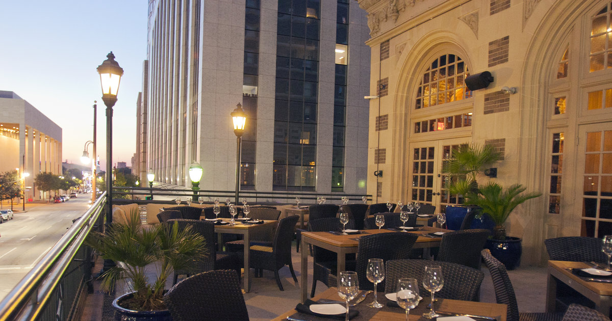 Lawless Spirits & Kitchen: A Houston, TX Bar.