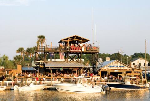 Red's Ice House: A Charleston, SC Bar.