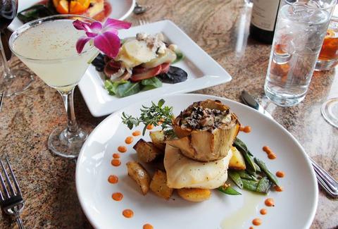 Luca Italian Cuisine: A Cleveland, OH Bar.