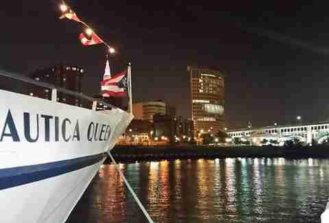 Johnny's Little Bar: A Warehouse District, Cleveland Restaurant.