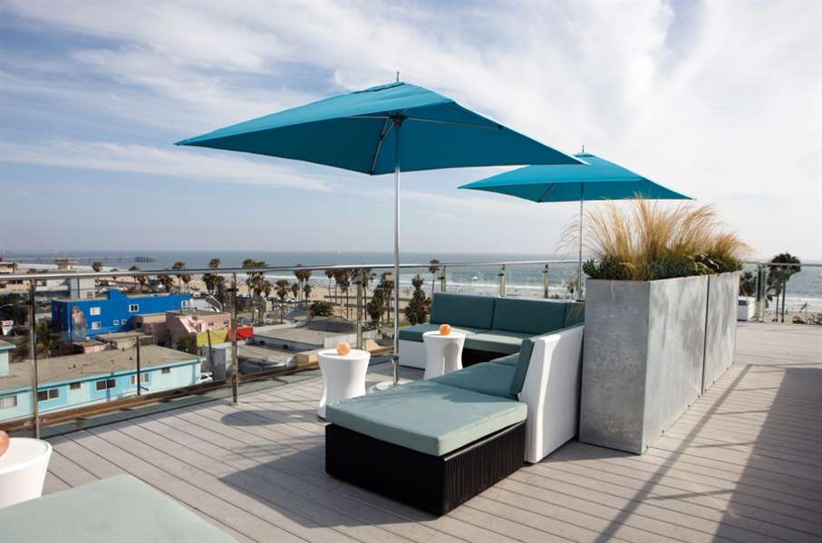 High Rooftop Lounge: A Bar in Venice, CA - Thrillist