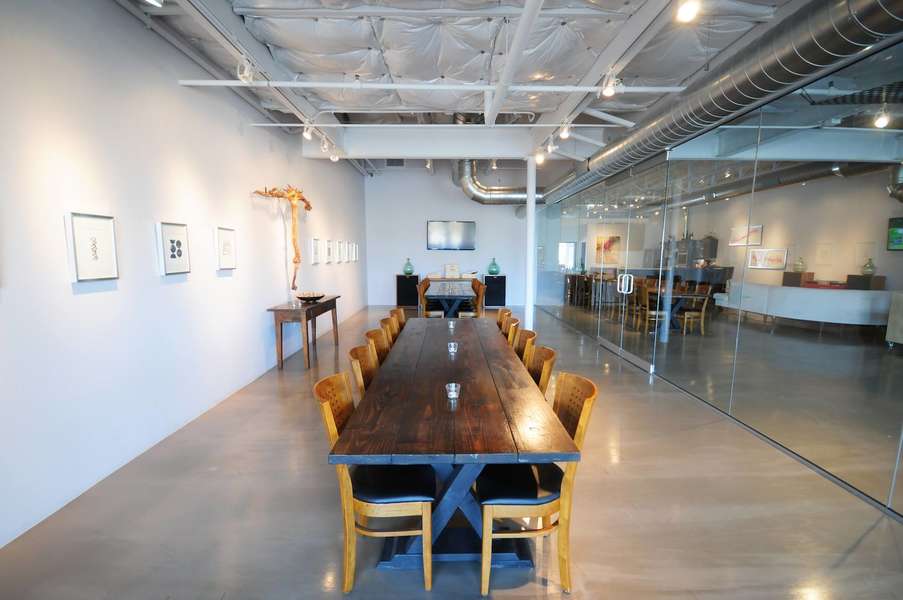 The Wine Poste: A Bar in Dallas, TX - Thrillist