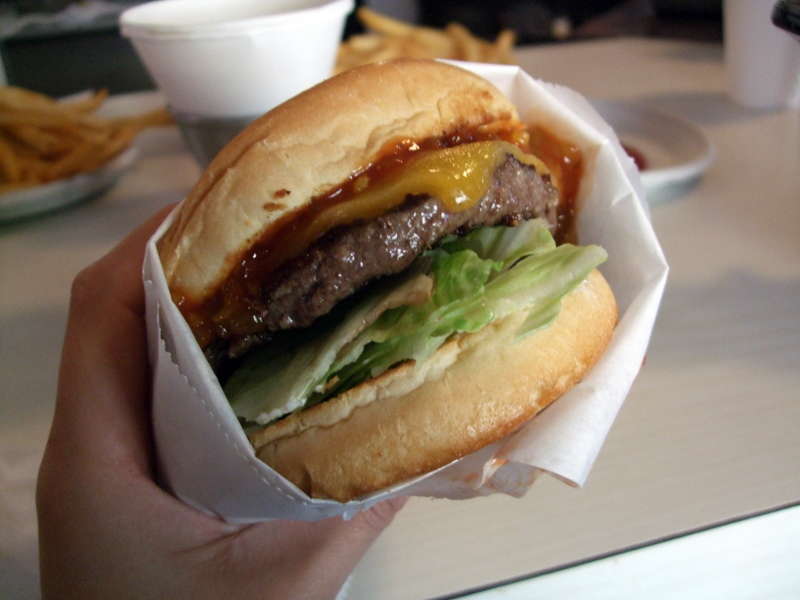 The Apple Pan: A Los Angeles, CA Restaurant - Thrillist