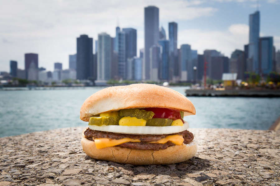 Chicago History: Burger Restaurants & Who Invented the Hamburger ...