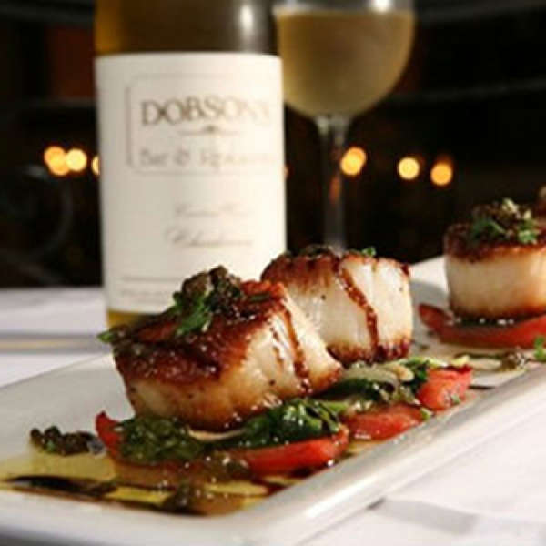 Dobson's Bar & Restaurant: A Bar in San Diego, CA - Thrillist