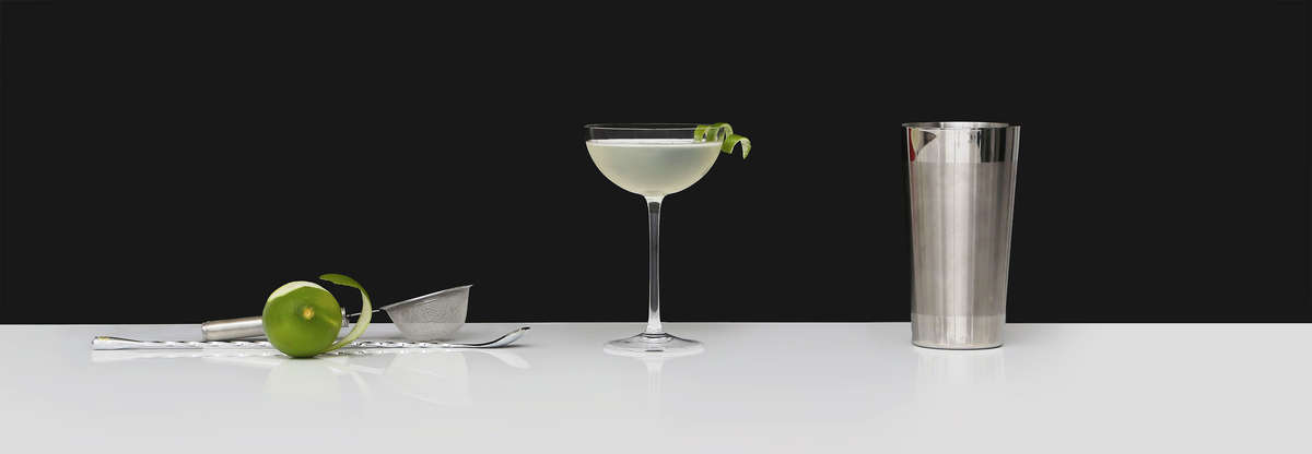 Gimlet Recipe: How to Make a Gin Gimlet Cocktail - Thrillist