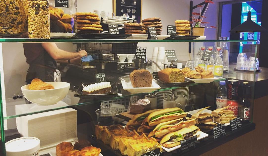 Café Craft: A Paris, France Bar.