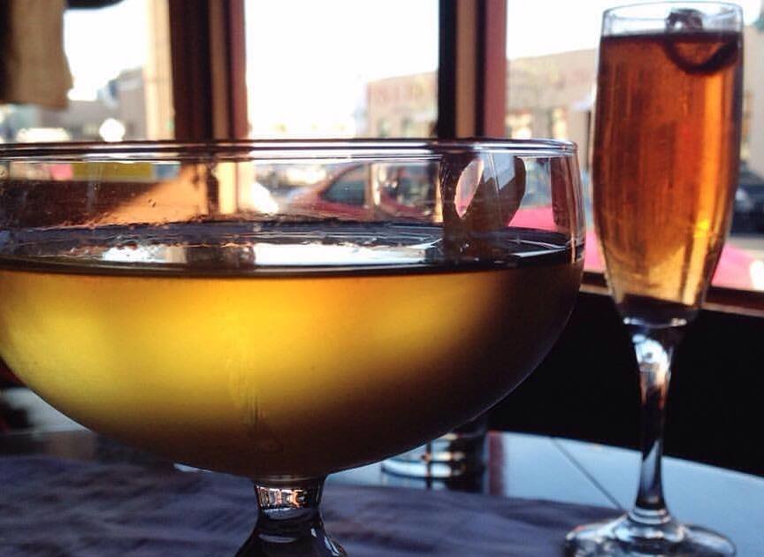 Vintage Cocktail Lounge: A Portland, OR Bar.