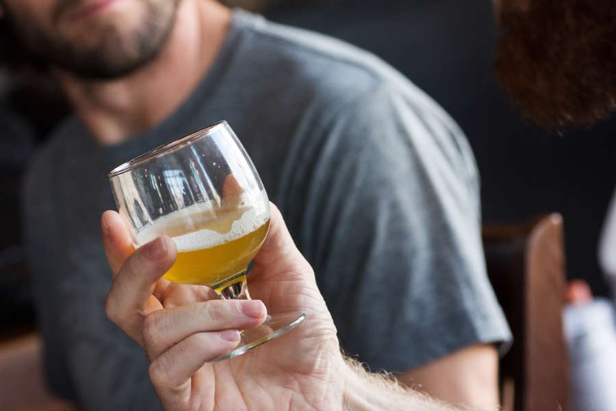 How to Drink Beer Without Ruining the Flavor: Mistakes to Avoid - Thrillist