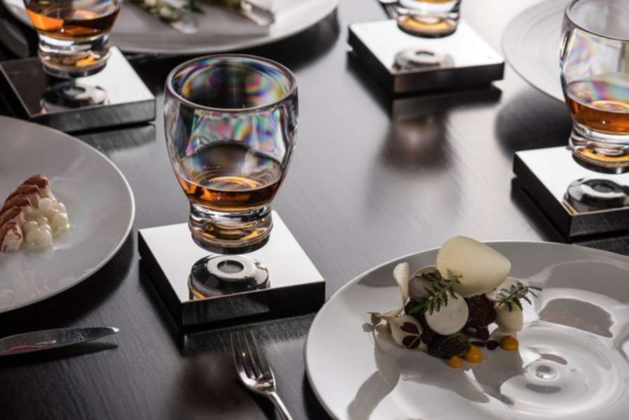 This Kickstarter Levitating Cup is the Future of Cocktail Parties ...