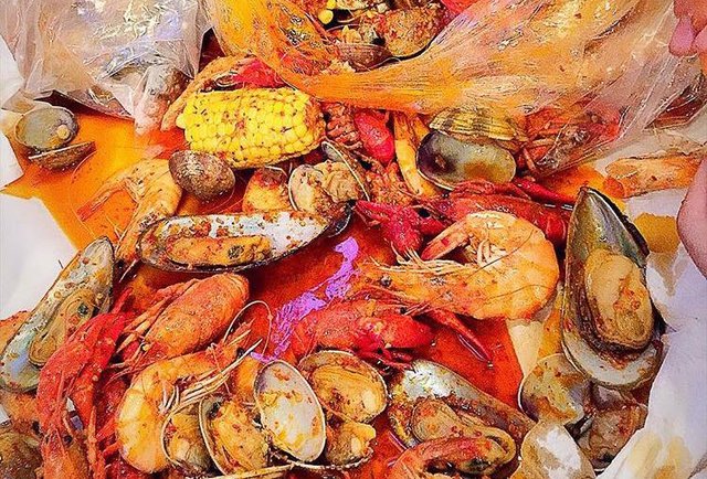 The Angry Crab - Thrillist Chicago