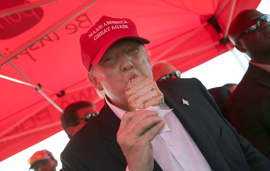 Funny Pictures of Donald Trump Eating Taco Bowls, KFC, McDonald's ...