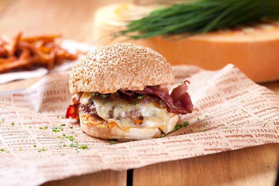 Best Burgers in Paris: Big Fernand, King Marcel, Coffee Parisien & More ...