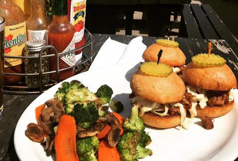 Barcadia: A Dallas, TX Bar.