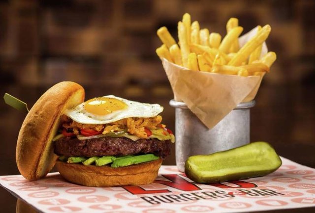 LVB Burgers & Bar - Thrillist Las Vegas