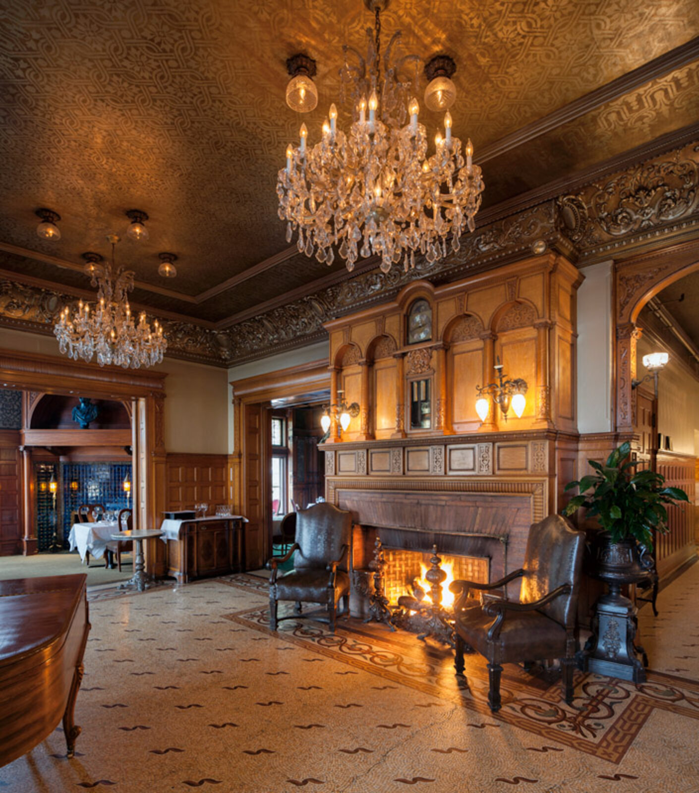 Iconic & Classic Michigan Restaurants - Thrillist