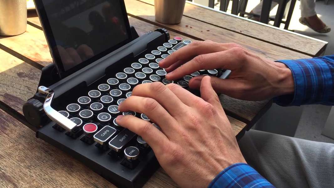 Hipster Tech Accessories That Make You Look Like an Idiot - Thrillist