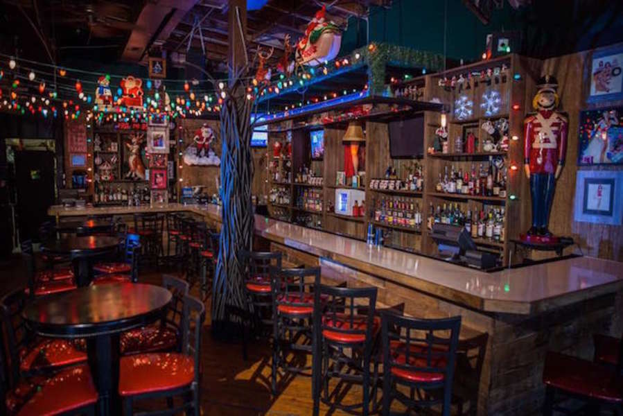 It's Christmas Every Day at This Christmas-Themed Bar in Orlando ...