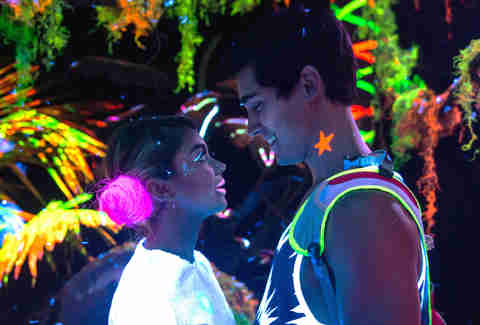 'XOXO' Review: Netflix's EDM Movie Is Ridiculous - Thrillist