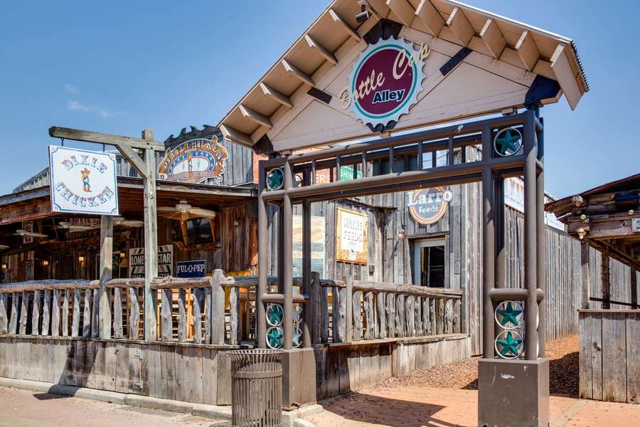 Dixie Chicken: A Restaurant in College Station, TX - Thrillist