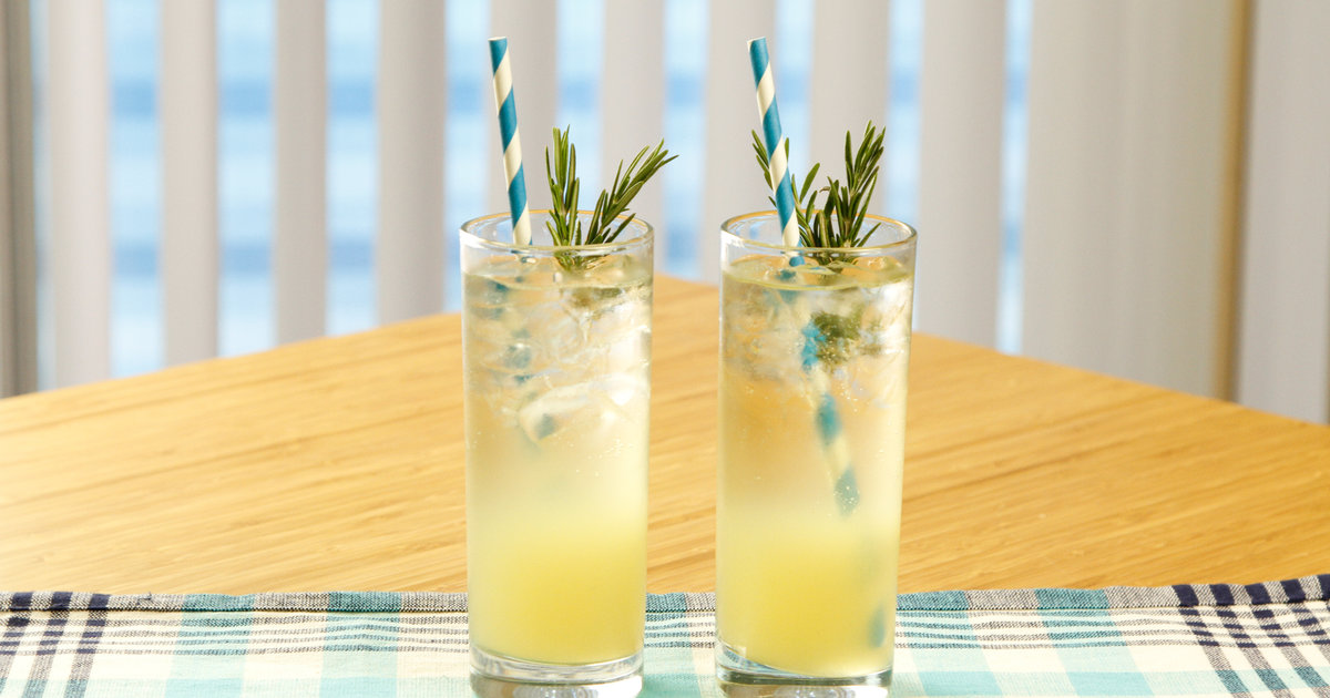 Charred Lemon Gin Sparkler Recipe Video - Thrillist