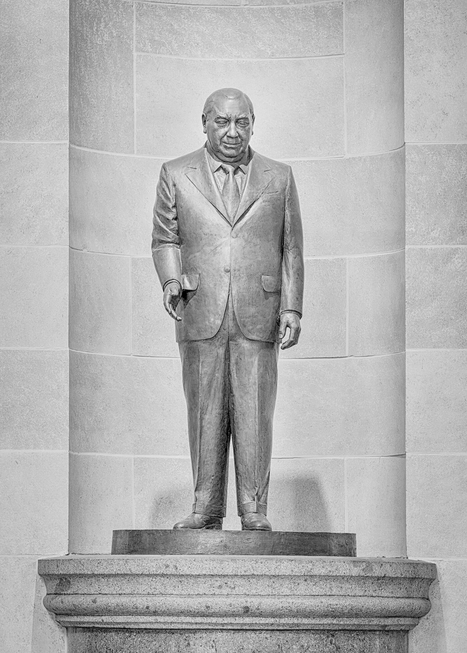 Iconic Chicago Celebrities, Athletes & Politicians - Thrillist