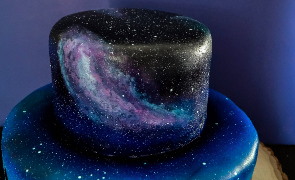 These Galaxy-Themed Cakes Are Out of This World Beautiful - Thrillist