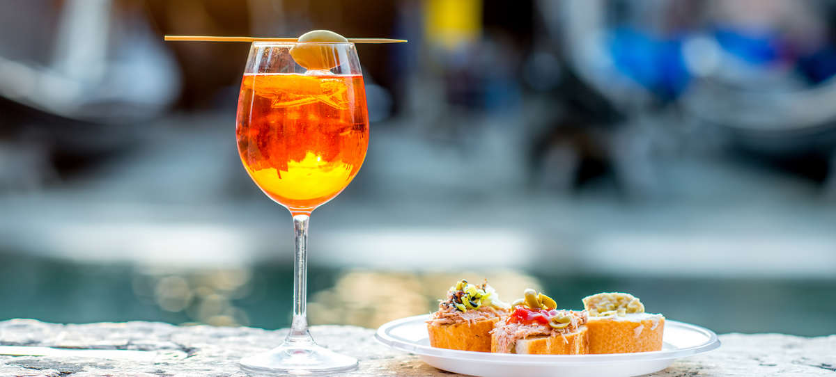 How to Drink Aperitifs and Digestifs Like an Italian - Thrillist