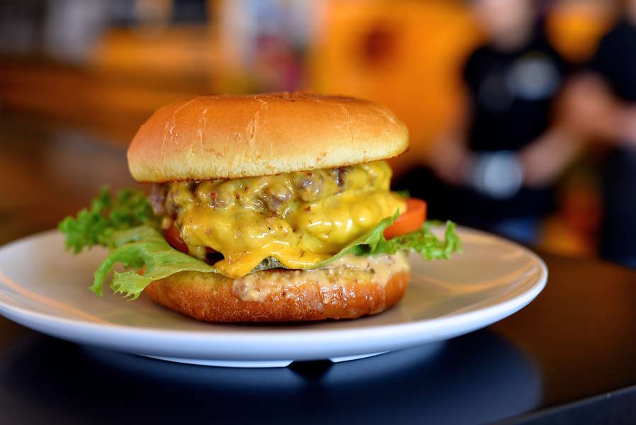 Best Cheap Burgers in Houston, Texas ($8 or Less) - Thrillist
