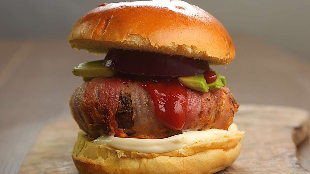 Eat Bacon, Be Healthy With This Portobello Cheeseburger - Thrillist