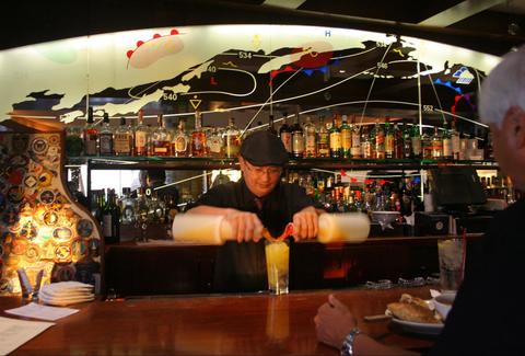 Typhoon Restaurant at Santa Monica Airport Closes - Thrillist