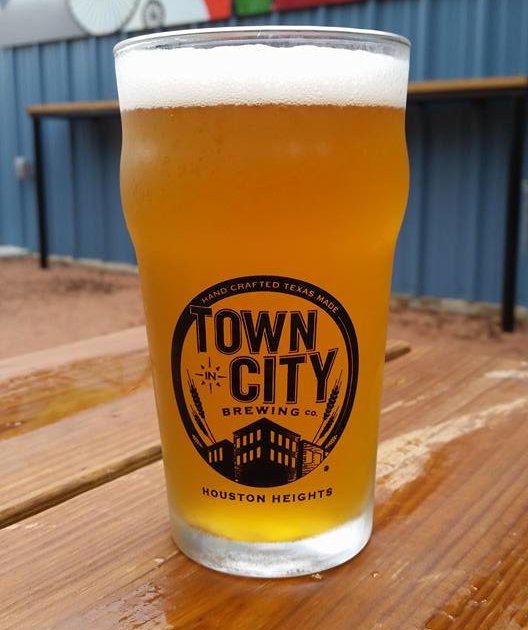 Town in City Brewing Company: Bar.