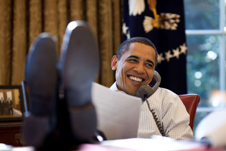 President Barack Obama Dances to Drake's 'Hotline Bling' - Thrillist