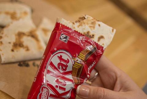 Taco Bell Launches New 'Chocodilla' Made with Kit Kat Bars in the UK ...
