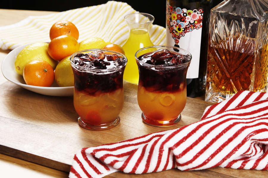 Here's How to Make a Clementine, Whiskey & Wine Cocktail Recipe - Thrillist